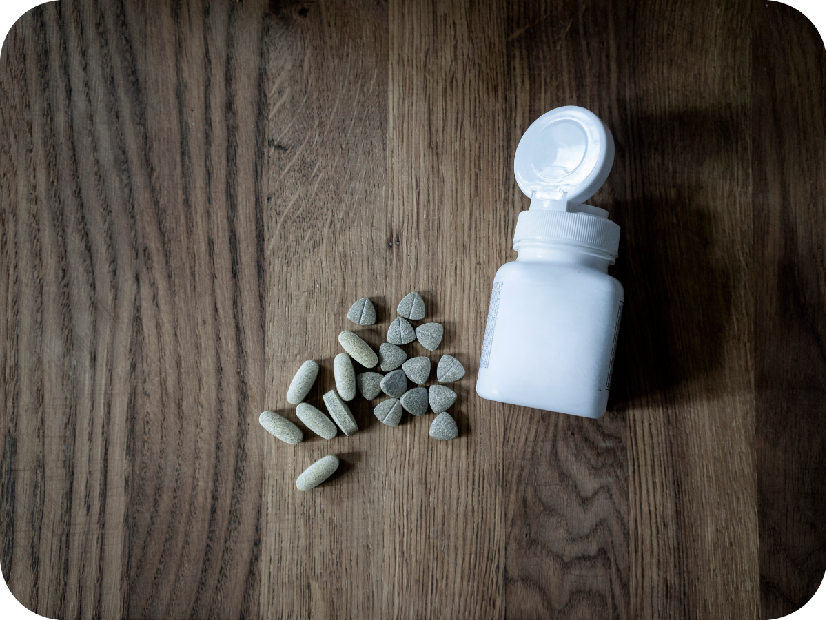 Flip-Top Lids for Supplements - Bactolac Pharmaceutical